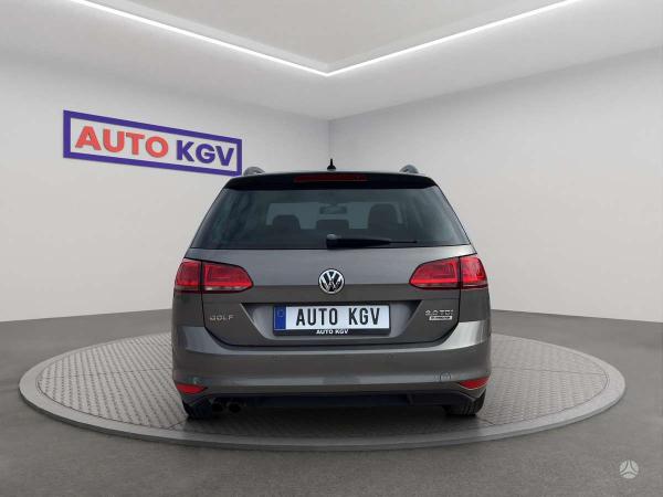 Grey Volkswagen Golf 2014 in Klaipeda, with an engine capacity of 2.00 L and mileage of 322 thousand km for 6799 €, photo 4 on AUTOMOTO.COM.LV