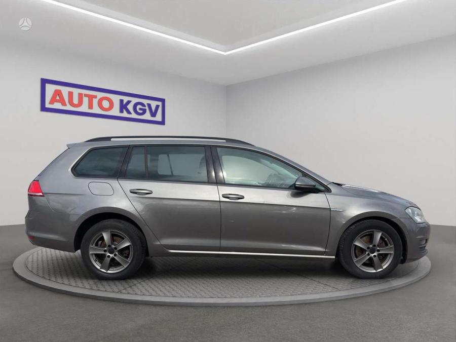 Grey Volkswagen Golf 2014 in Klaipeda, with an engine capacity of 2.00 L and mileage of 322 thousand km for 6799 €, photo 7 on AUTOMOTO.COM.LV