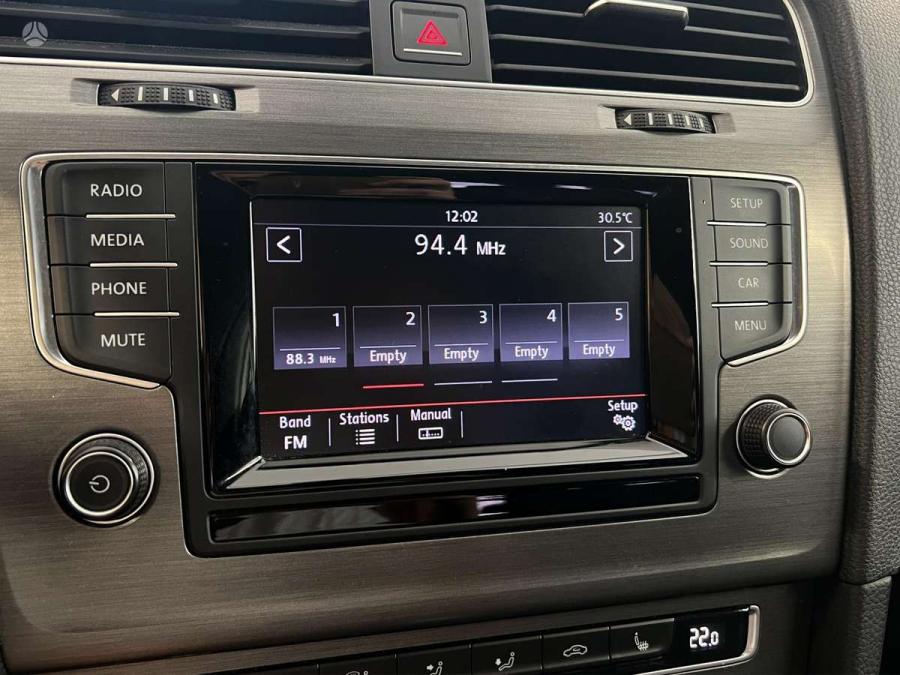 Pelēks Volkswagen Golf 2014 Kauņa, ar dzinēja tilpumu 1.60 L un nobraukumu 242 tūkst. km par 7399 €, foto 18 vietnē AUTOMOTO.COM.LV