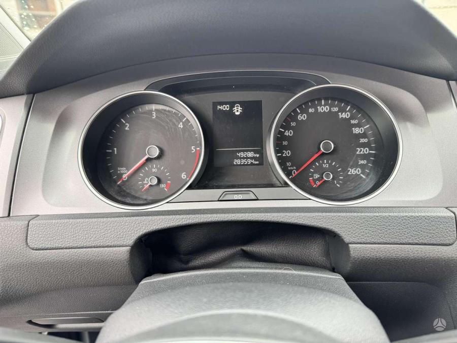 Pelēks Volkswagen Golf 2014 Kauņa, ar dzinēja tilpumu 1.60 L un nobraukumu 283 tūkst. km par 5400 €, foto 14 vietnē AUTOMOTO.COM.LV