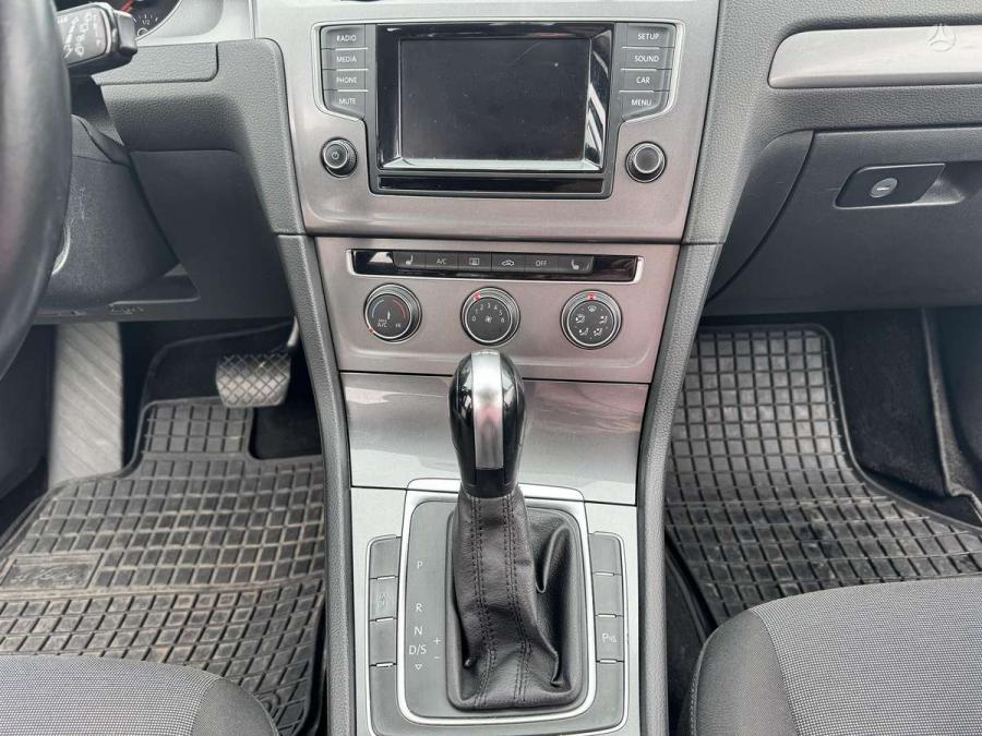 Pelēks Volkswagen Golf 2014 Kauņa, ar dzinēja tilpumu 1.60 L un nobraukumu 283 tūkst. km par 5400 €, foto 15 vietnē AUTOMOTO.COM.LV