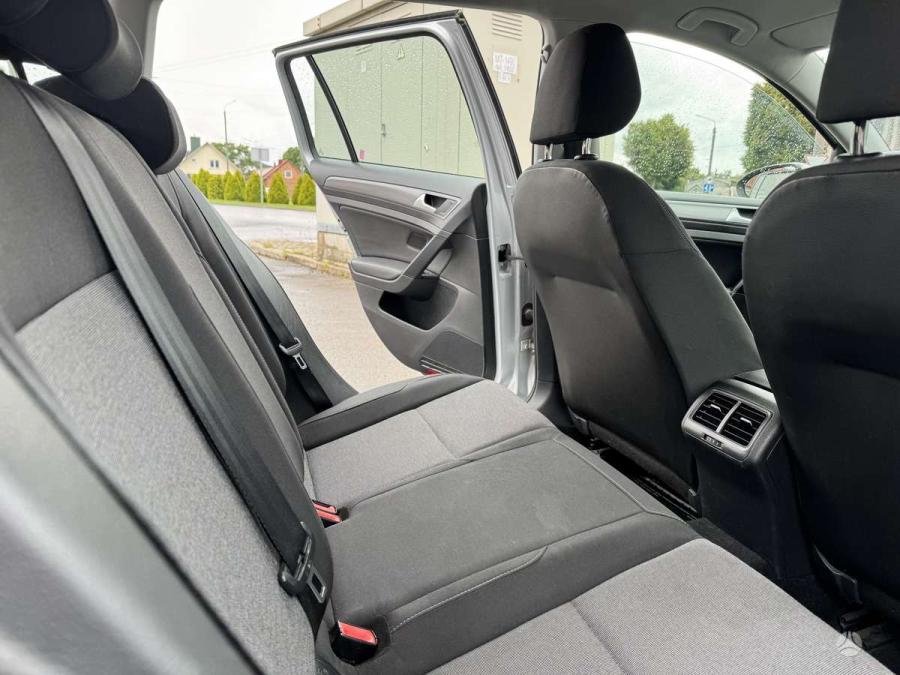 Pelēks Volkswagen Golf 2014 Kauņa, ar dzinēja tilpumu 1.60 L un nobraukumu 283 tūkst. km par 5400 €, foto 18 vietnē AUTOMOTO.COM.LV