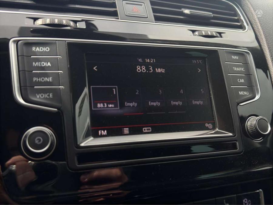 Pelēks Volkswagen Golf 2014 Klaipėda, ar dzinēja tilpumu 2.00 L un nobraukumu 322 tūkst. km par 6799 €, foto 17 vietnē AUTOMOTO.COM.LV
