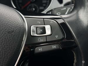 Pelēks Volkswagen Golf 2014 Klaipėda, ar dzinēja tilpumu 2.00 L un nobraukumu 322 tūkst. km par 6799 €, foto 19 vietnē AUTOMOTO.COM.LV