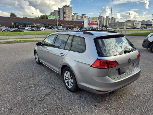 Grey Volkswagen Golf 2014 in Kaunas, with an engine capacity of 1.40 L and mileage of 361 thousand km for 4000 €, photo 4 on AUTOMOTO.COM.LV