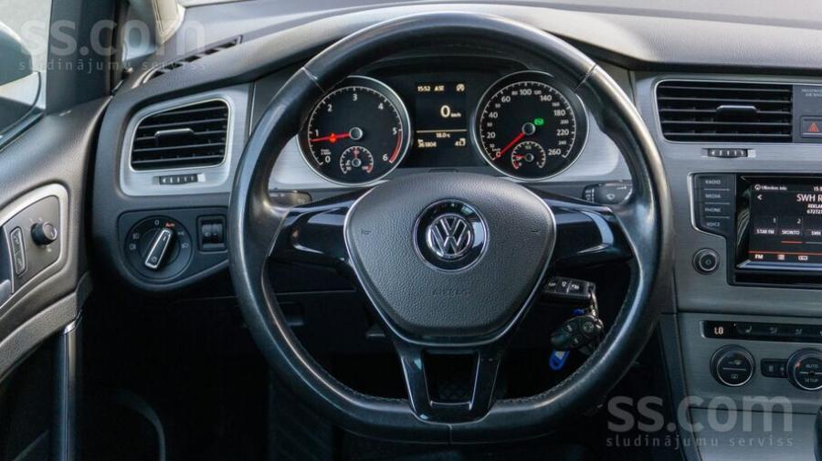 Grey Volkswagen Golf 2014 in Riga, with an engine capacity of 1.60 L and mileage of 362 thousand km for 4290 €, photo 15 on AUTOMOTO.COM.LV