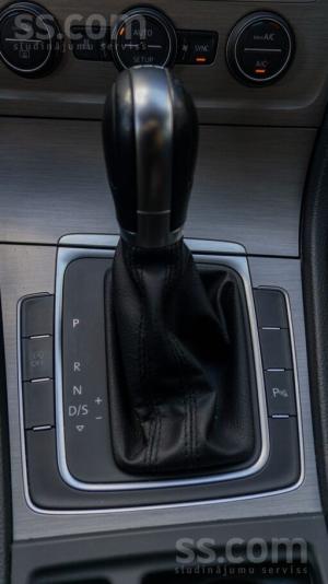 Grey Volkswagen Golf 2014 in Riga, with an engine capacity of 1.60 L and mileage of 362 thousand km for 4290 €, photo 17 on AUTOMOTO.COM.LV