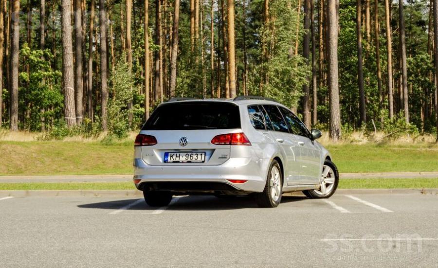 Pelēks Volkswagen Golf 2014 Rīga, ar dzinēja tilpumu 1.60 L un nobraukumu 362 tūkst. km par 3590 €, foto 6 vietnē AUTOMOTO.COM.LV