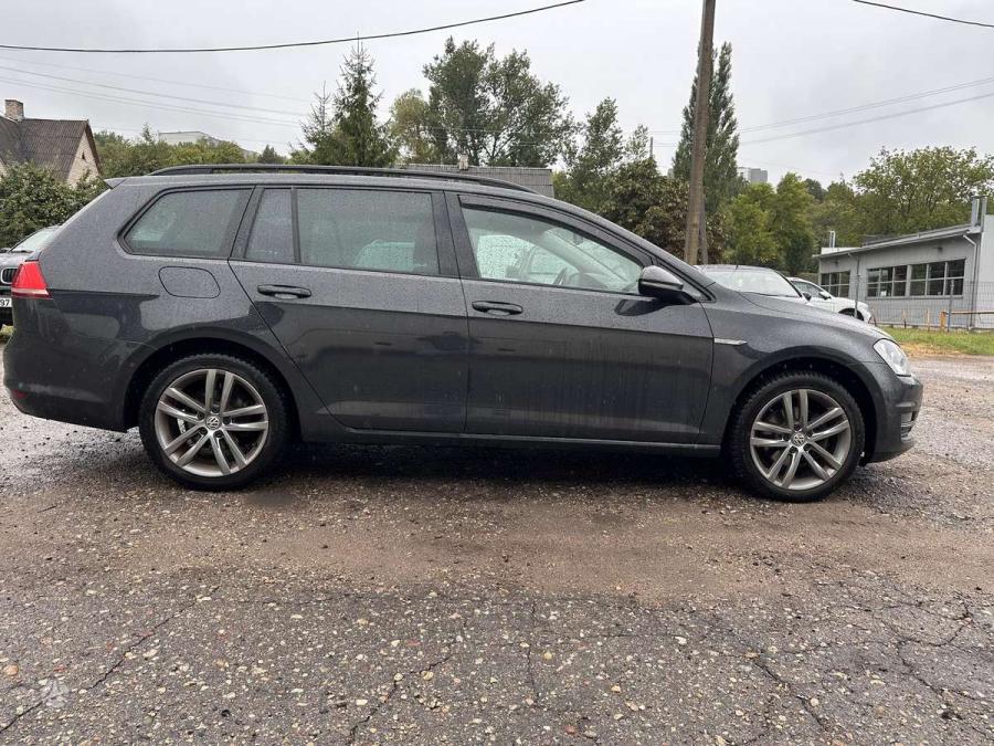 Grey Volkswagen Golf 2014 in Jonava, with an engine capacity of 1.97 L and mileage of 150 thousand km for 6750 €, photo 9 on AUTOMOTO.COM.LV