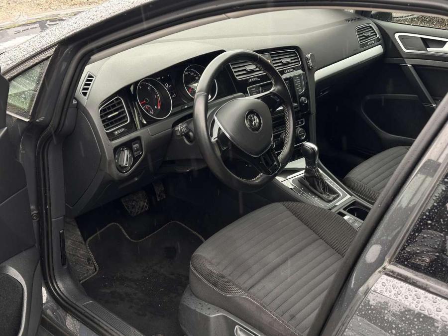 Grey Volkswagen Golf 2014 in Jonava, with an engine capacity of 1.97 L and mileage of 150 thousand km for 6750 €, photo 15 on AUTOMOTO.COM.LV