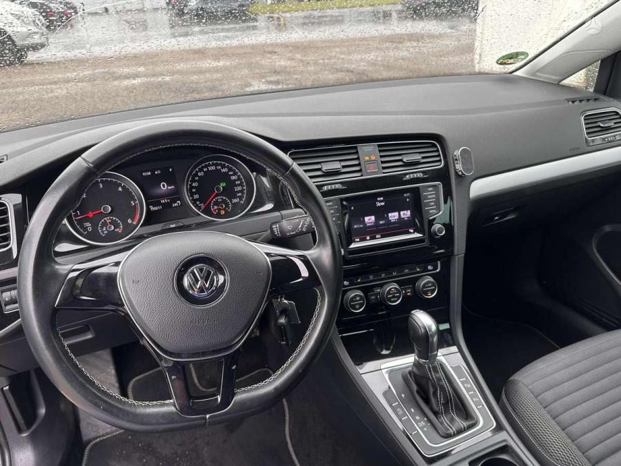Grey Volkswagen Golf 2014 in Jonava, with an engine capacity of 1.97 L and mileage of 150 thousand km for 6750 €, photo 19 on AUTOMOTO.COM.LV