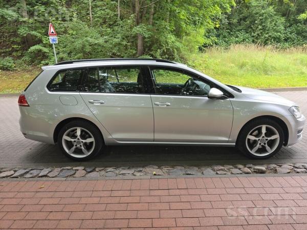 Grey Volkswagen Golf 2014 in Bauska, with an engine capacity of 1.60 L and mileage of 263 thousand km for 6040 €, photo 4 on AUTOMOTO.COM.LV