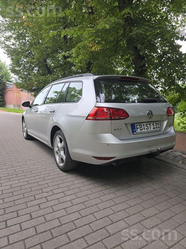 Grey Volkswagen Golf 2014 in Bauska, with an engine capacity of 1.60 L and mileage of 263 thousand km for 6040 €, photo 8 on AUTOMOTO.COM.LV