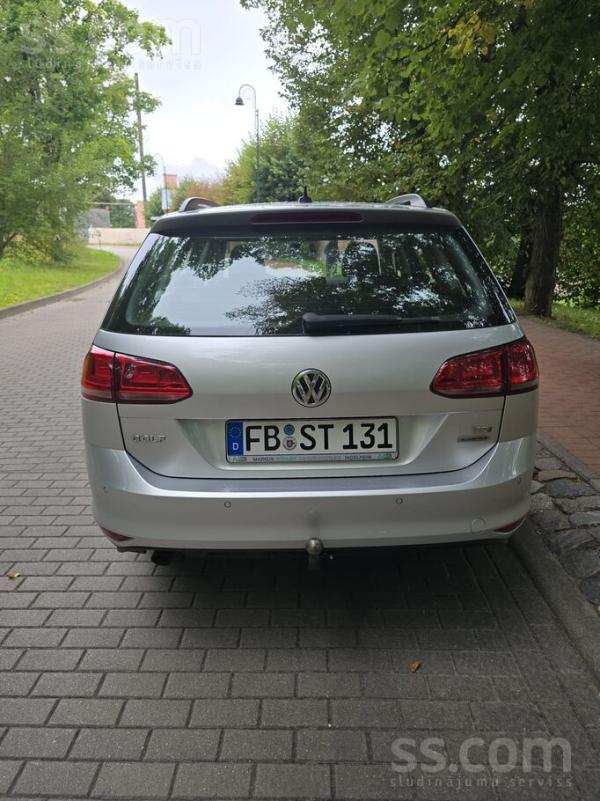 Grey Volkswagen Golf 2014 in Bauska, with an engine capacity of 1.60 L and mileage of 263 thousand km for 6040 €, photo 9 on AUTOMOTO.COM.LV