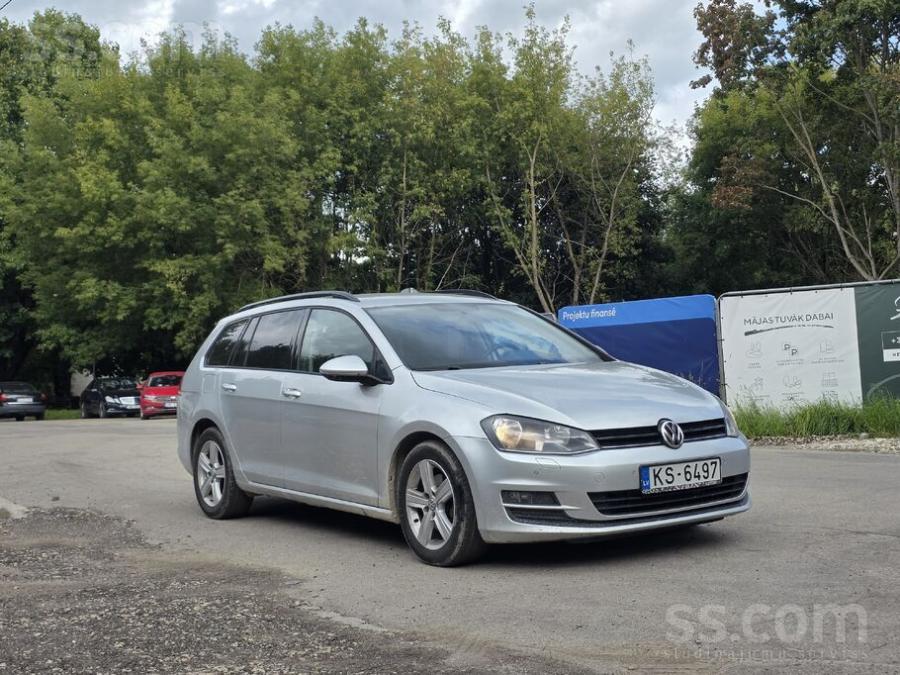 Grey Volkswagen Golf 2014 in Riga, with an engine capacity of 1.60 L and mileage of 328 thousand km for 3195 €, photo 3 on AUTOMOTO.COM.LV