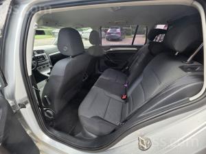 Grey Volkswagen Golf 2014 in Riga, with an engine capacity of 1.60 L and mileage of 328 thousand km for 3195 €, photo 8 on AUTOMOTO.COM.LV