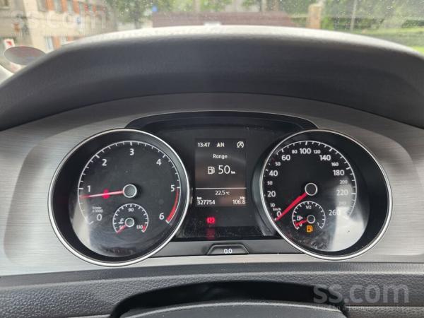 Grey Volkswagen Golf 2014 in Riga, with an engine capacity of 1.60 L and mileage of 328 thousand km for 3195 €, photo 10 on AUTOMOTO.COM.LV