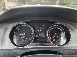Grey Volkswagen Golf 2014 in Riga, with an engine capacity of 1.60 L and mileage of 328 thousand km for 3195 €, photo 10 on AUTOMOTO.COM.LV