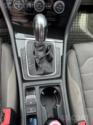 Pelēks Volkswagen Golf 2014 Rīga, ar dzinēja tilpumu 2.00 L un nobraukumu 353 tūkst. km par 6500 €, foto 9 vietnē AUTOMOTO.COM.LV