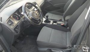 Grey Volkswagen Golf 2014 in Riga, with an engine capacity of 1.60 L and mileage of 293 thousand km for 5000 €, photo 7 on AUTOMOTO.COM.LV