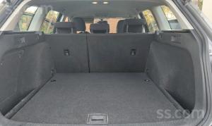 Grey Volkswagen Golf 2014 in Riga, with an engine capacity of 1.60 L and mileage of 293 thousand km for 5000 €, photo 9 on AUTOMOTO.COM.LV