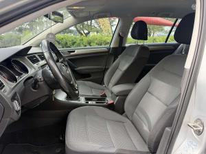 Pelēks Volkswagen Golf 2014 Kauņa, ar dzinēja tilpumu 1.60 L un nobraukumu 300 tūkst. km par 5700 €, foto 10 vietnē AUTOMOTO.COM.LV