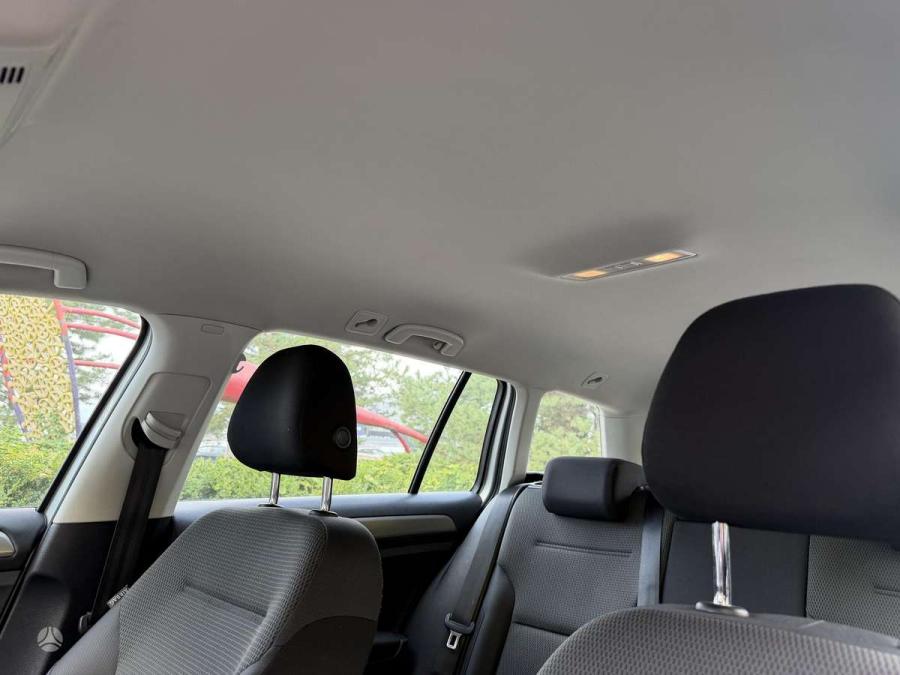 Pelēks Volkswagen Golf 2014 Kauņa, ar dzinēja tilpumu 1.60 L un nobraukumu 300 tūkst. km par 5700 €, foto 13 vietnē AUTOMOTO.COM.LV