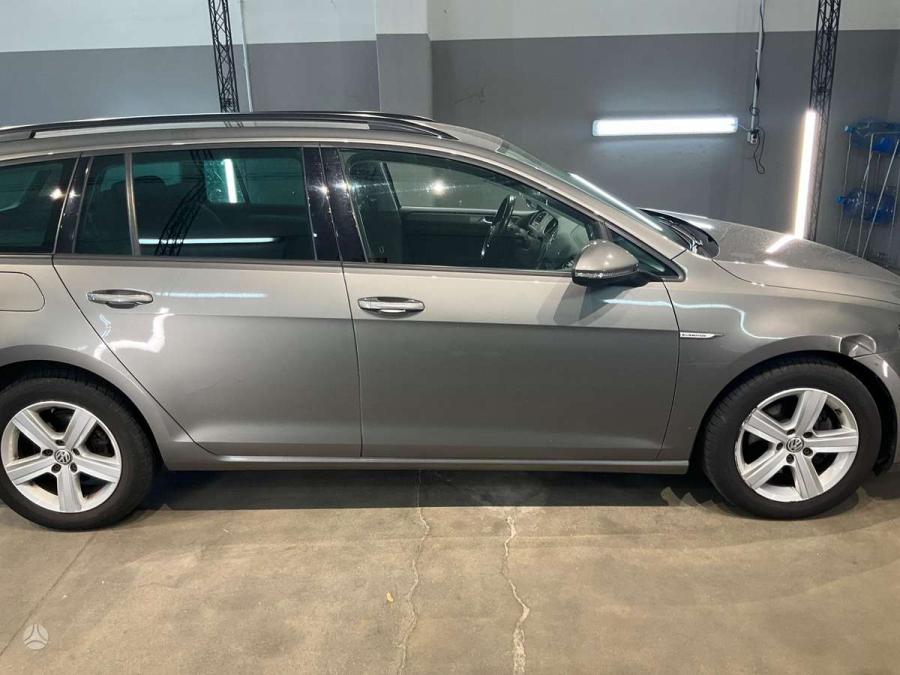Grey Volkswagen Golf 2014 in Vilnius, with an engine capacity of 1.40 L and mileage of 237 thousand km for 5500 €, photo 10 on AUTOMOTO.COM.LV