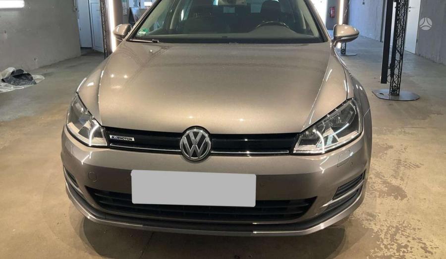 Grey Volkswagen Golf 2014 in Vilnius, with an engine capacity of 1.40 L and mileage of 237 thousand km for 5500 €, photo 13 on AUTOMOTO.COM.LV