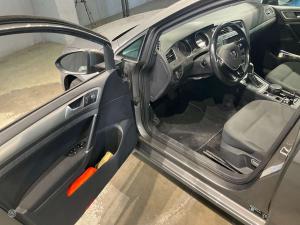 Grey Volkswagen Golf 2014 in Vilnius, with an engine capacity of 1.40 L and mileage of 237 thousand km for 5500 €, photo 14 on AUTOMOTO.COM.LV