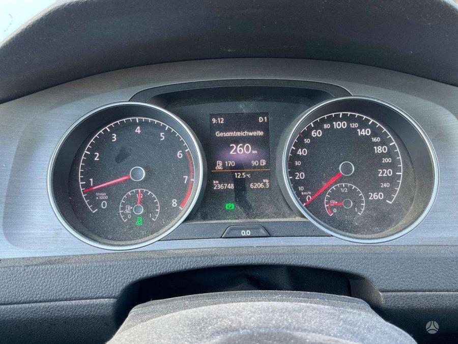 Grey Volkswagen Golf 2014 in Vilnius, with an engine capacity of 1.40 L and mileage of 237 thousand km for 5500 €, photo 15 on AUTOMOTO.COM.LV
