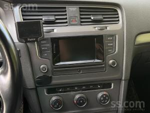Grey Volkswagen Golf 2014 in Riga, with an engine capacity of 1.40 L and mileage of 231 thousand km for 4350 €, photo 10 on AUTOMOTO.COM.LV