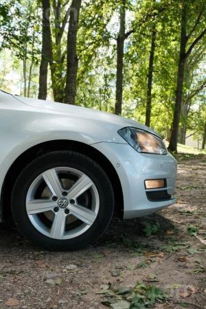 Pelēks Volkswagen Golf 2014 Ogre, ar dzinēja tilpumu 1.60 L un nobraukumu 274 tūkst. km par 8495 €, foto 5 vietnē AUTOMOTO.COM.LV