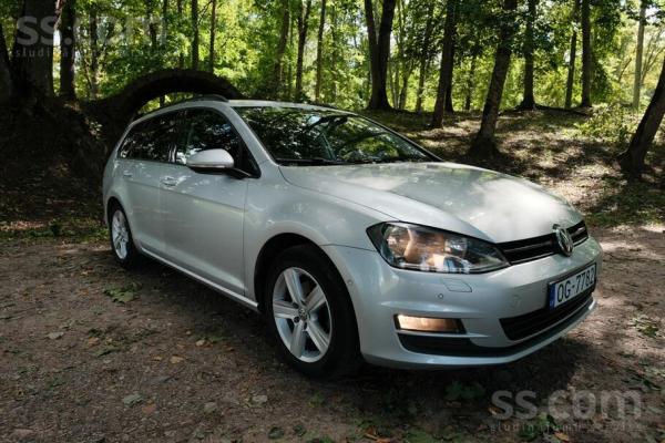 Grey Volkswagen Golf 2014 in Ogre, with an engine capacity of 1.60 L and mileage of 274 thousand km for 8495 €, photo 6 on AUTOMOTO.COM.LV