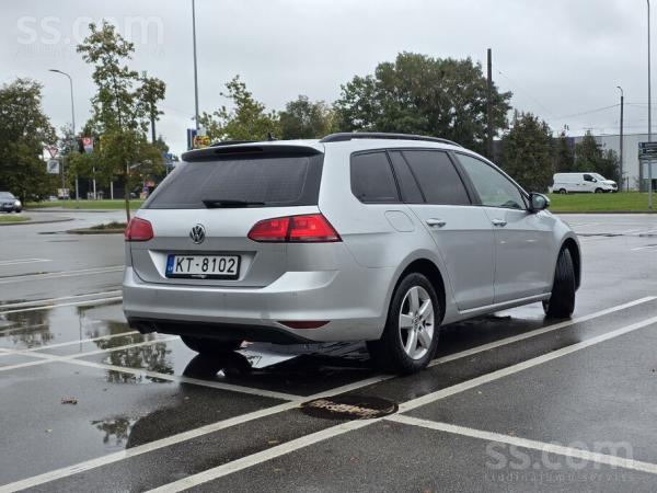 Grey Volkswagen Golf 2014 in Riga, with an engine capacity of 1.60 L and mileage of 359 thousand km for 3195 €, photo 4 on AUTOMOTO.COM.LV