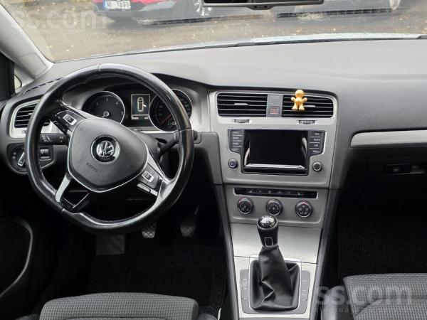 Grey Volkswagen Golf 2014 in Riga, with an engine capacity of 1.60 L and mileage of 359 thousand km for 3195 €, photo 6 on AUTOMOTO.COM.LV