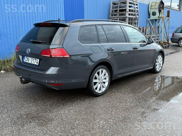 Grey Volkswagen Golf 2014 in Riga, with an engine capacity of 1.60 L and mileage of 338 thousand km for 5290 €, photo 4 on AUTOMOTO.COM.LV
