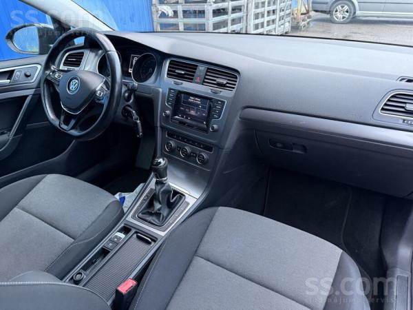 Grey Volkswagen Golf 2014 in Riga, with an engine capacity of 1.60 L and mileage of 338 thousand km for 5290 €, photo 9 on AUTOMOTO.COM.LV