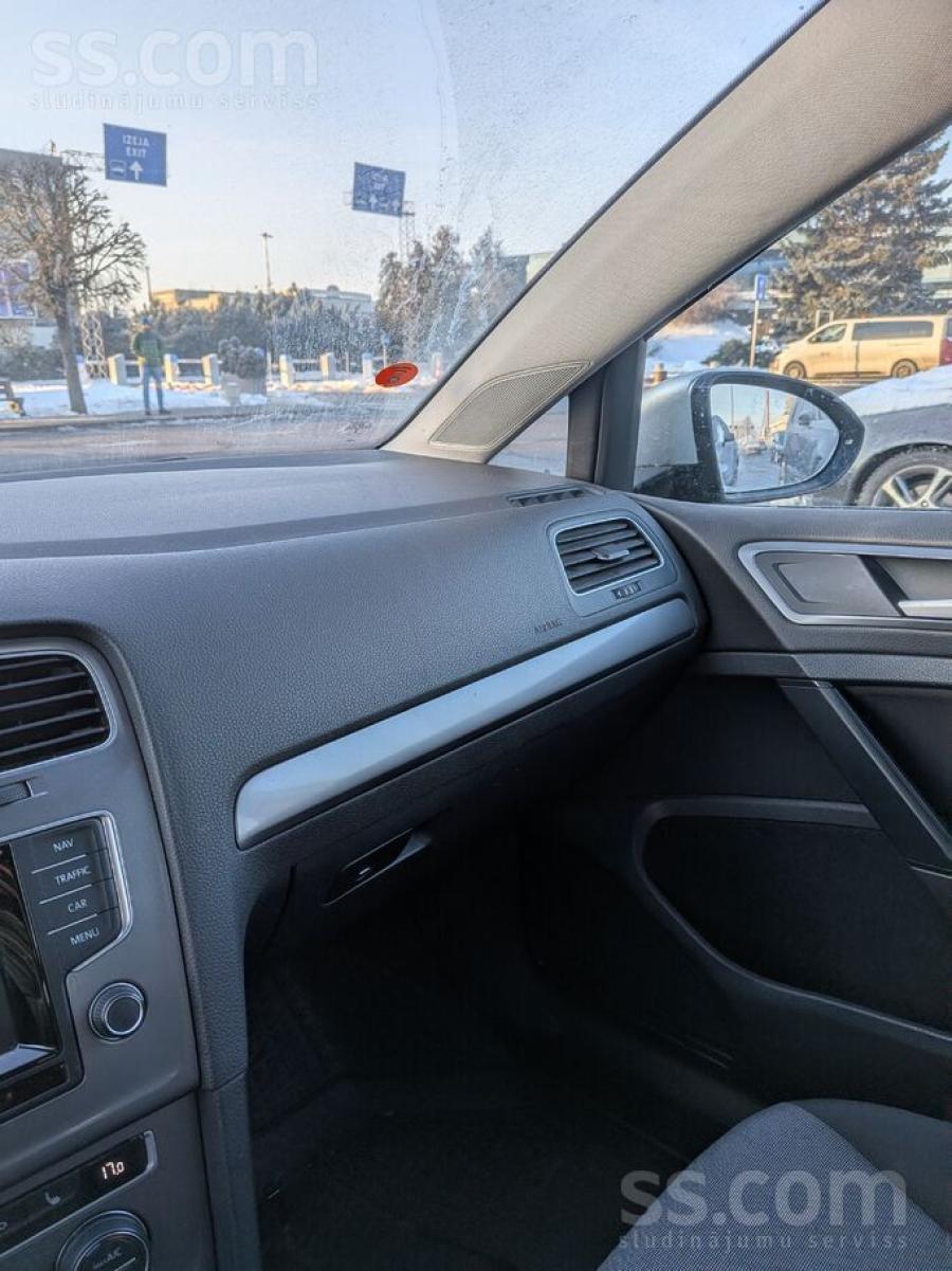 Pelēks Volkswagen Golf 2014 Rīga, ar dzinēja tilpumu 1.60 L un nobraukumu 271 tūkst. km par 2200 €, foto 3 vietnē AUTOMOTO.COM.LV