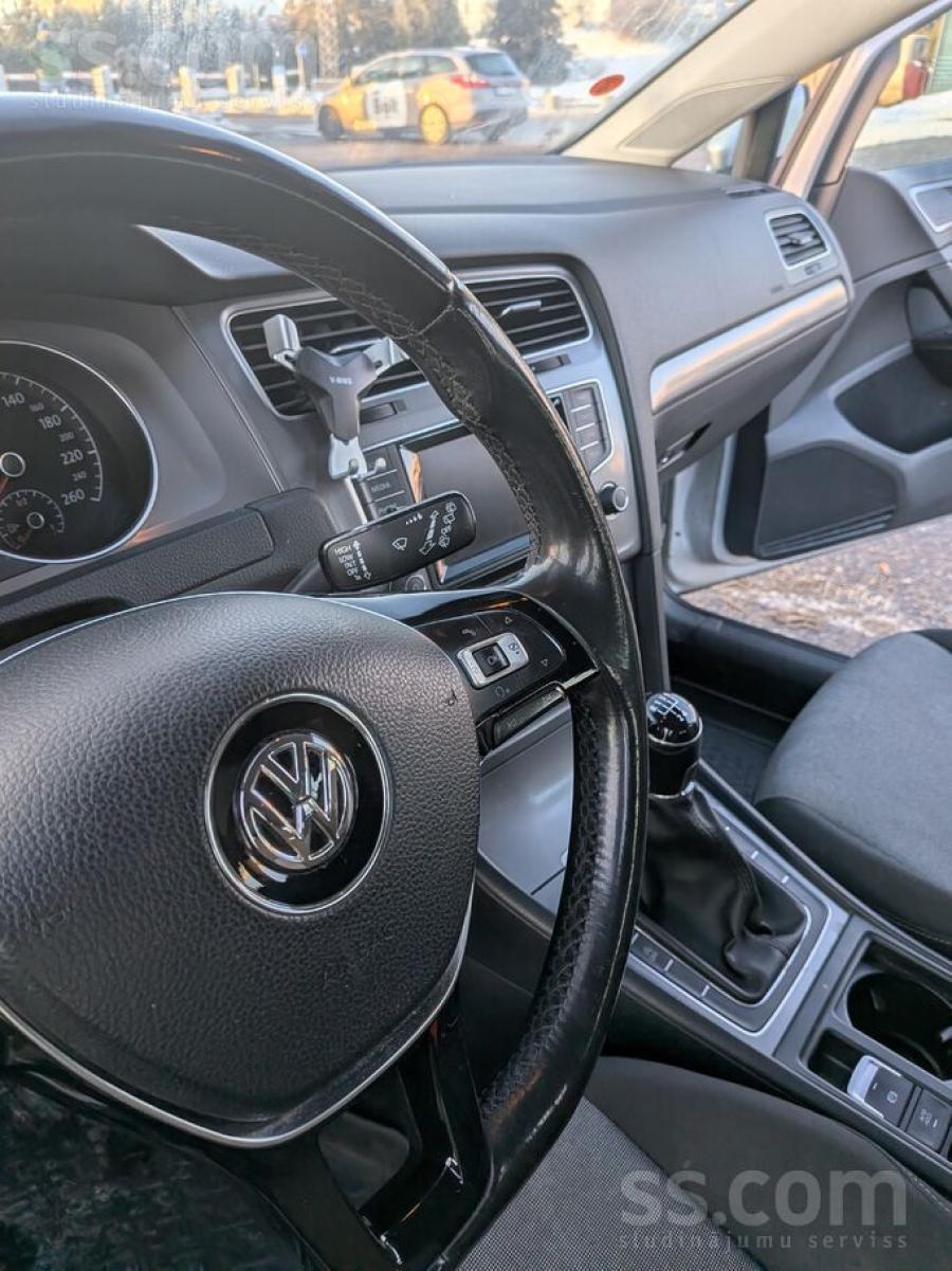Pelēks Volkswagen Golf 2014 Rīga, ar dzinēja tilpumu 1.60 L un nobraukumu 271 tūkst. km par 2200 €, foto 7 vietnē AUTOMOTO.COM.LV