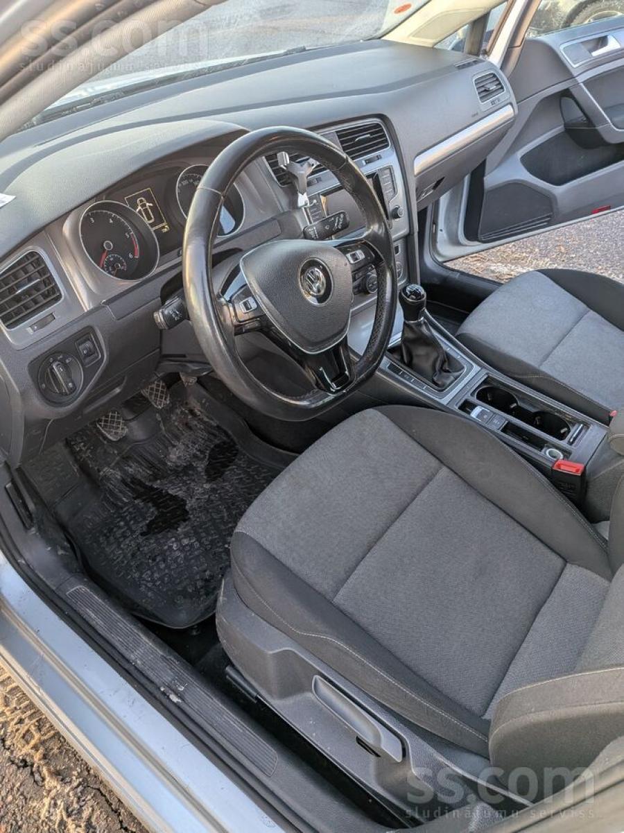 Pelēks Volkswagen Golf 2014 Rīga, ar dzinēja tilpumu 1.60 L un nobraukumu 271 tūkst. km par 2200 €, foto 8 vietnē AUTOMOTO.COM.LV