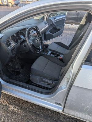 Pelēks Volkswagen Golf 2014 Rīga, ar dzinēja tilpumu 1.60 L un nobraukumu 271 tūkst. km par 2200 €, foto 9 vietnē AUTOMOTO.COM.LV