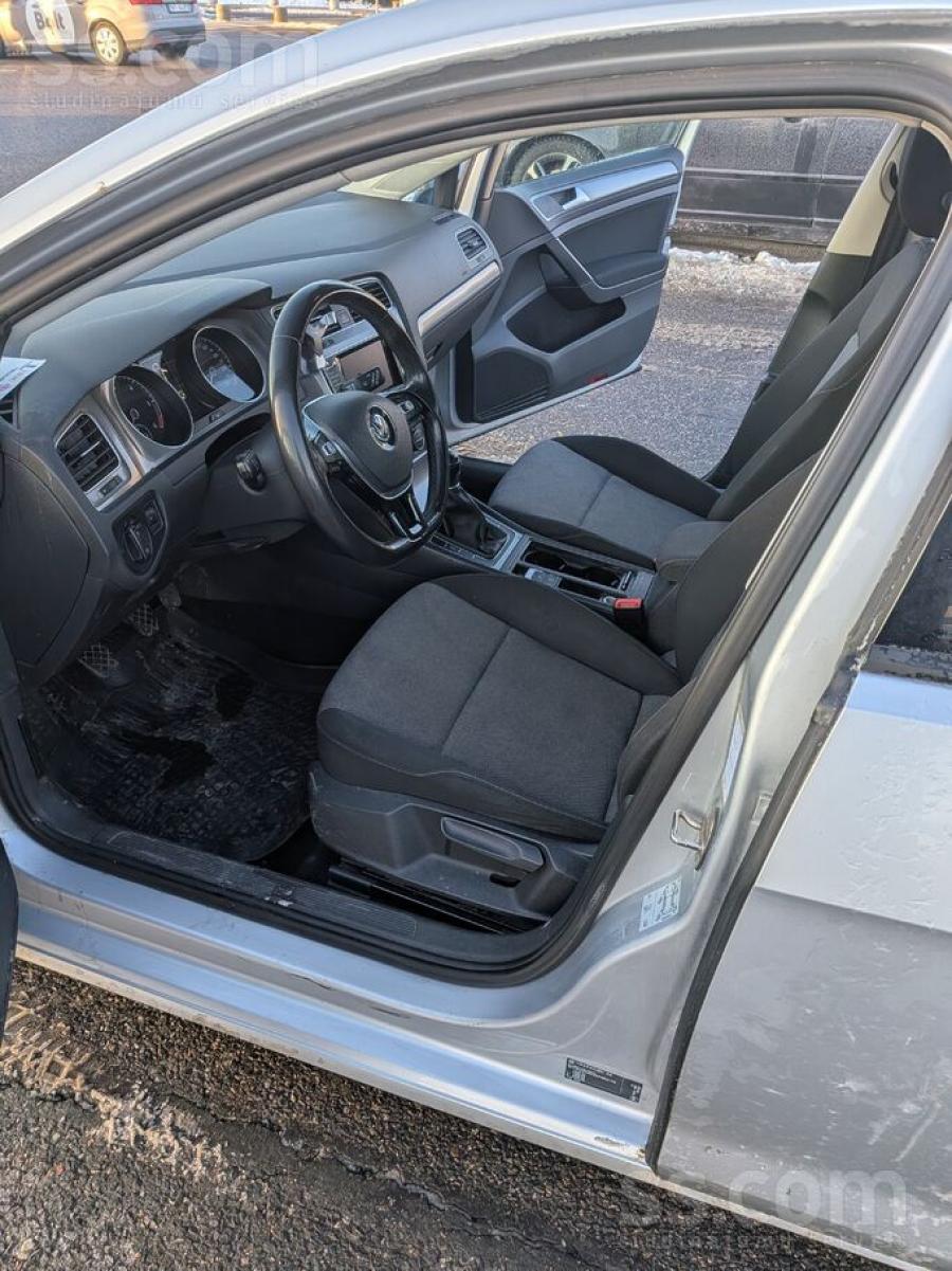 Pelēks Volkswagen Golf 2014 Rīga, ar dzinēja tilpumu 1.60 L un nobraukumu 271 tūkst. km par 2200 €, foto 9 vietnē AUTOMOTO.COM.LV