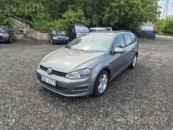 Grey Volkswagen Golf 2015 in Riga, with an engine capacity of 1.60 L and mileage of 243 thousand km for 6190 €, photo 1 on AUTOMOTO.COM.LV