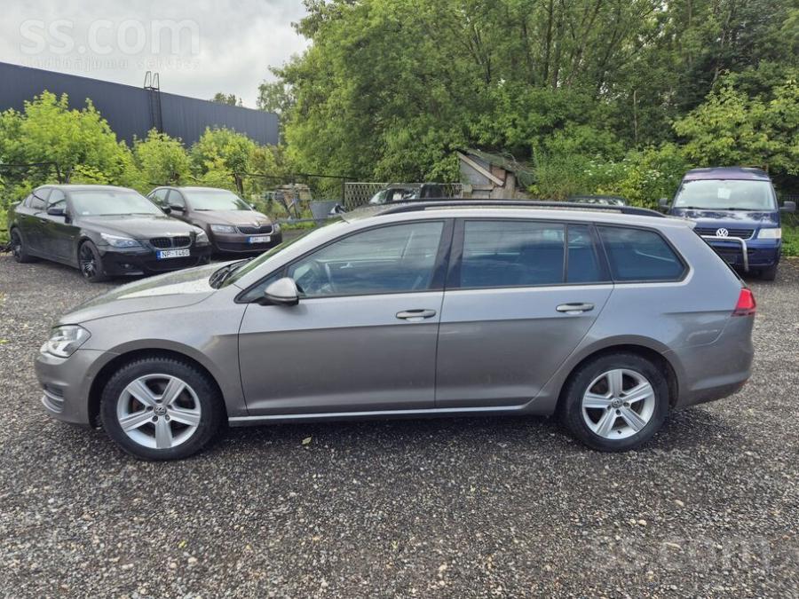 Grey Volkswagen Golf 2015 in Riga, with an engine capacity of 1.60 L and mileage of 243 thousand km for 6190 €, photo 8 on AUTOMOTO.COM.LV