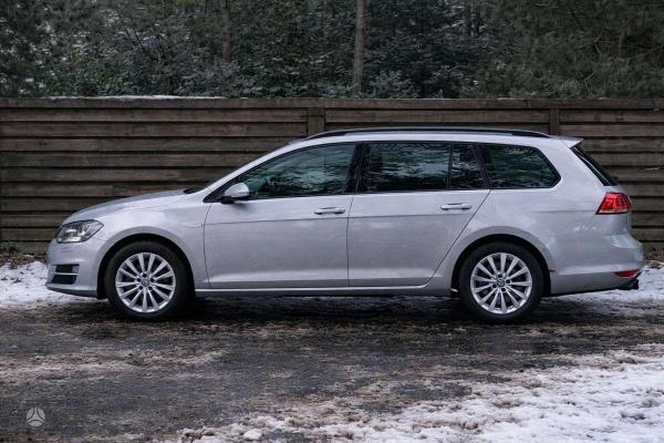 Grey Volkswagen Golf 2015 in Vilnius, with an engine capacity of 1.97 L and mileage of 292 thousand km for 6700 €, photo 8 on AUTOMOTO.COM.LV