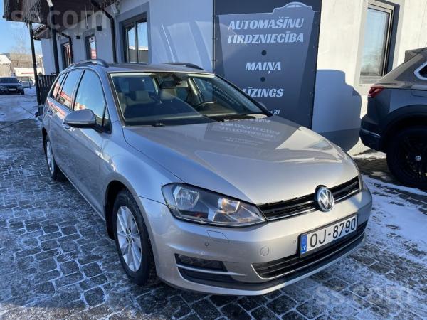 Grey Volkswagen Golf 2015 in Talsi, with an engine capacity of 1.60 L and mileage of 244 thousand km for 4900 €, photo 1 on AUTOMOTO.COM.LV