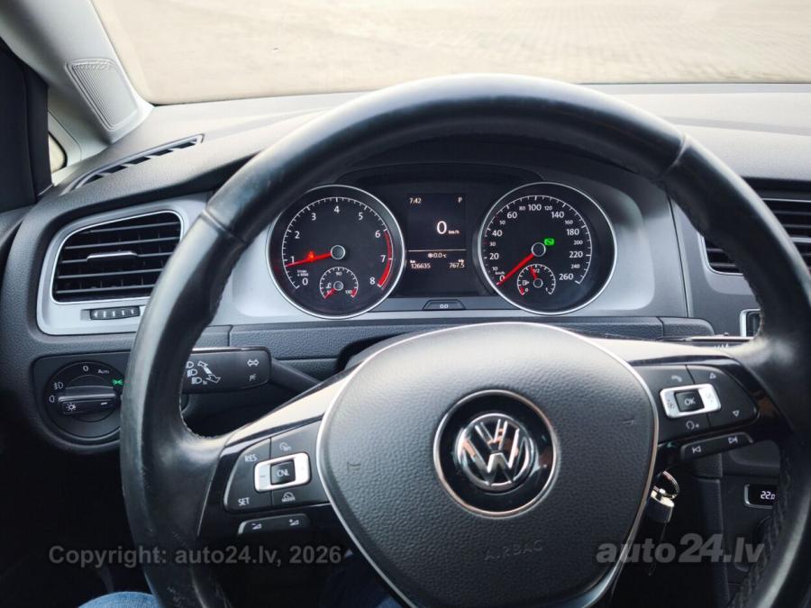 Pelēks Volkswagen Golf 2015 Pērnava, ar dzinēja tilpumu 1.40 L un nobraukumu 0 tūkst. km par 8000 €, foto 9 vietnē AUTOMOTO.COM.LV