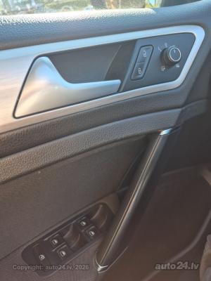 Grey Volkswagen Golf 2015 in Tallinn, with an engine capacity of 1.60 L and mileage of 140 thousand km for 8000 €, photo 8 on AUTOMOTO.COM.LV