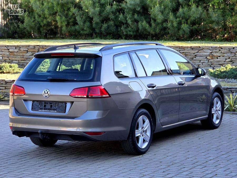 Grey Volkswagen Golf 2015 in Vilnius, with an engine capacity of 1.60 L and mileage of 303 thousand km for 5200 €, photo 9 on AUTOMOTO.COM.LV